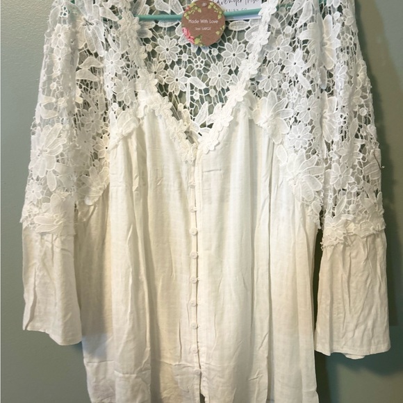 Lavender Tribe Designs | Tops | Nwt Lavender Tribe Designs Roslyn White ...